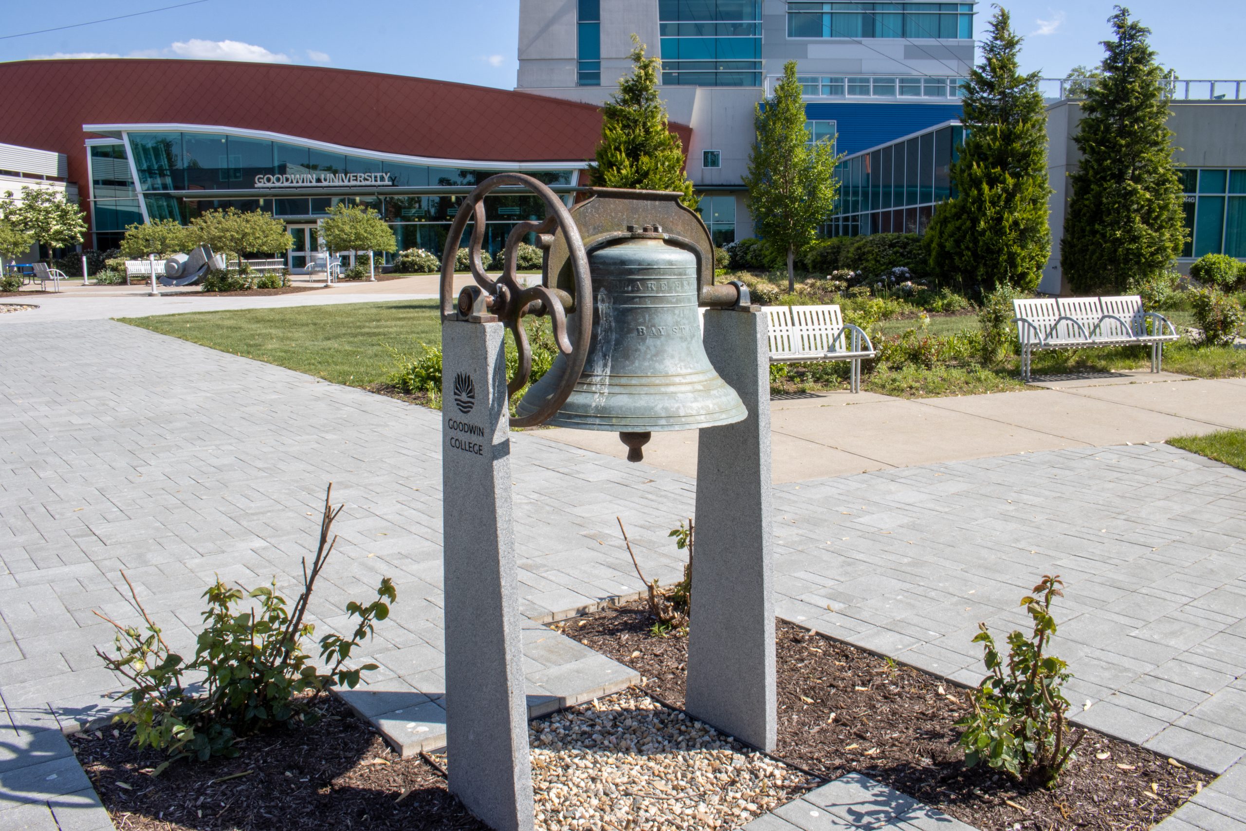 Best 2023 Commencement Photo Ops | Goodwin University