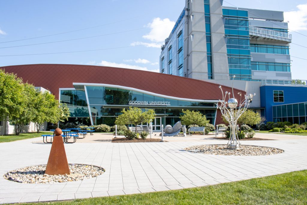 Best 2023 Commencement Photo Ops | Goodwin University